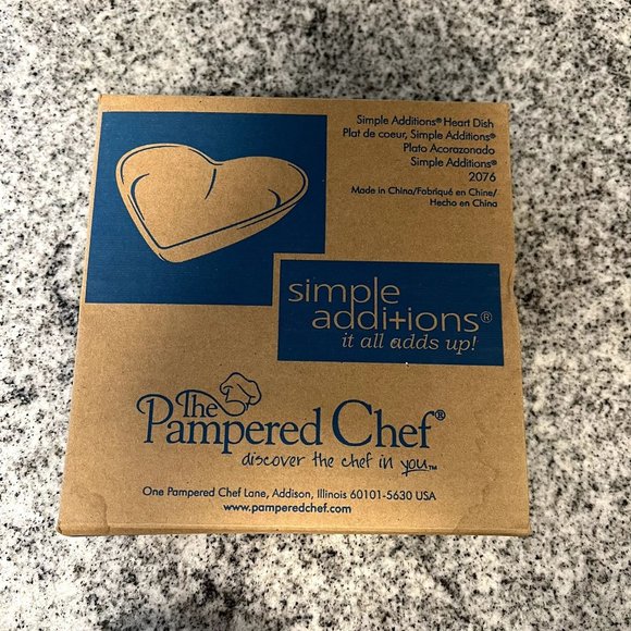Pampered Chef | Dining | New Pampered Chef Heart Dish Simple Additions ...